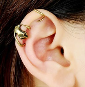 Vintage Gecko Ear Cuff on Luulla